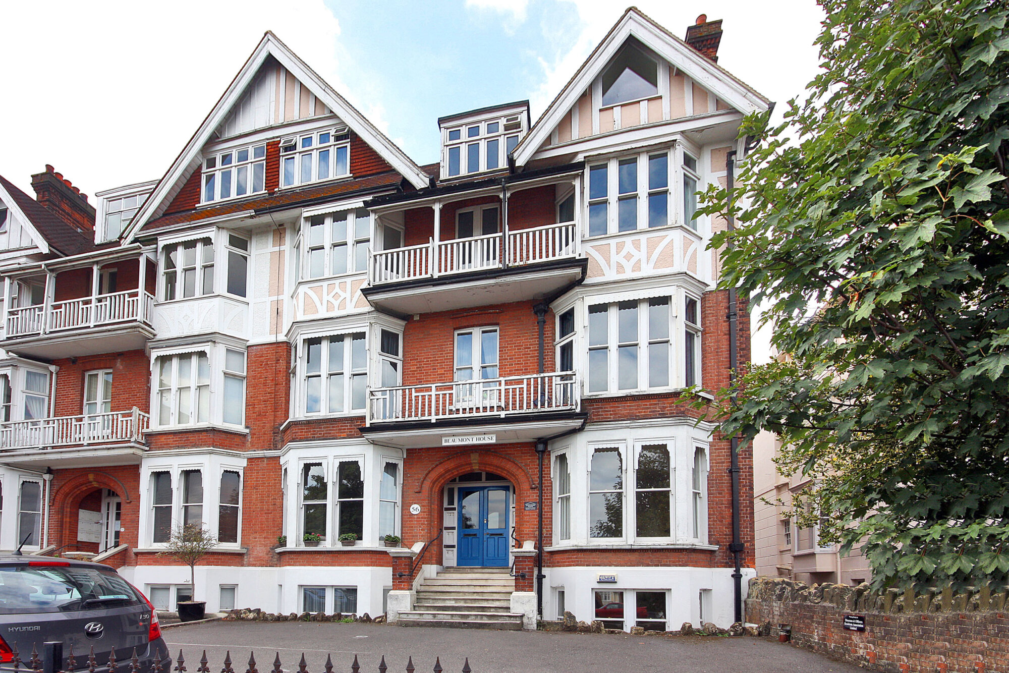 Mount Ephraim, Tunbridge Wells, TN4 8BB - Alexandre Boyes
